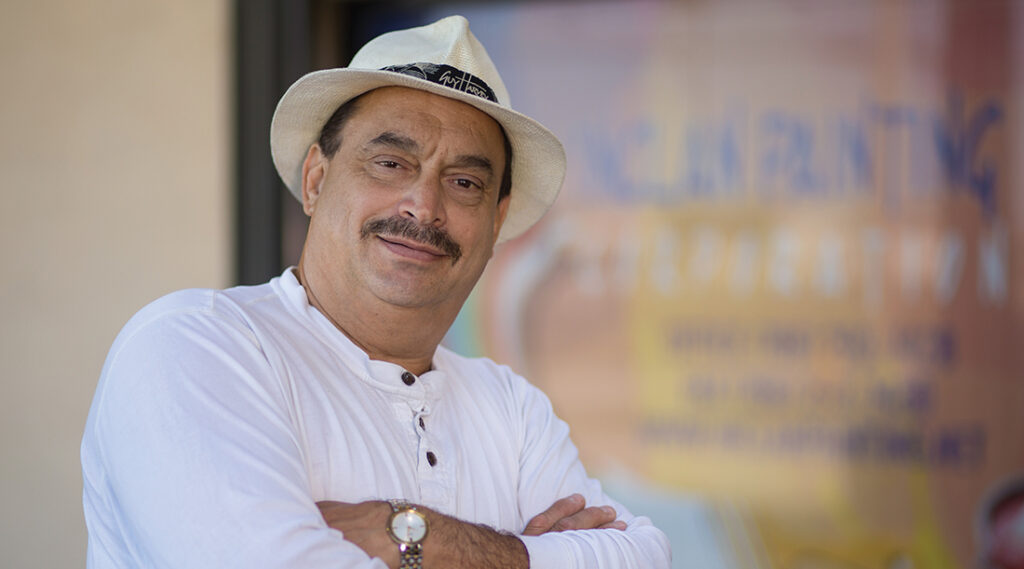 Luis Inclan al dar un salto de fe en el negocio de la pintura - SWPPC